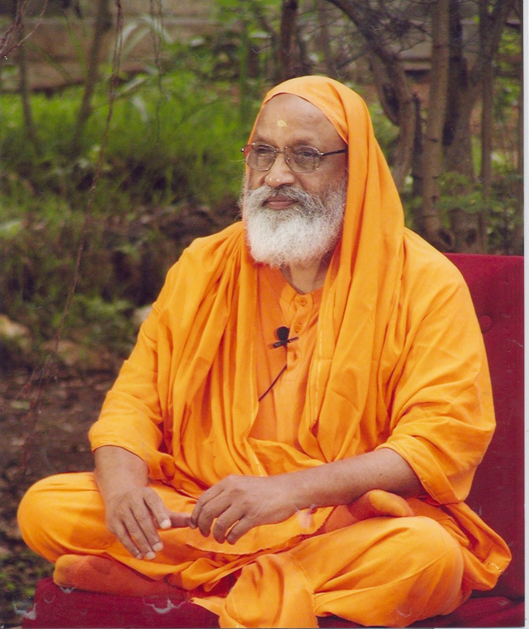 Guided Meditation with Pujya Swami Dayananda. Monday-Friday, 7:15-7 ...